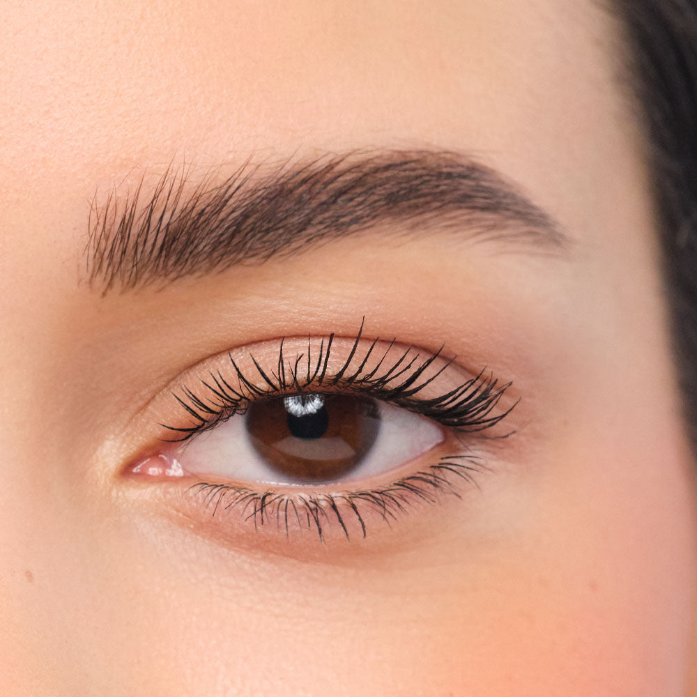 Trend Look Feather Brows – How to Style Fluffy Brows
